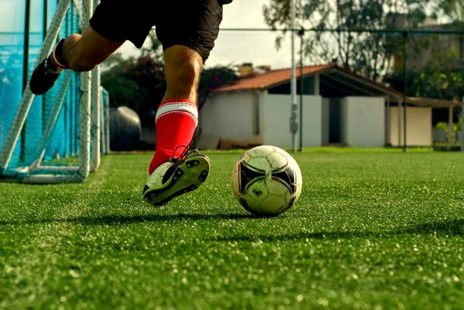 How Playing Football Can Help Change Your Lifestyle? | Playo