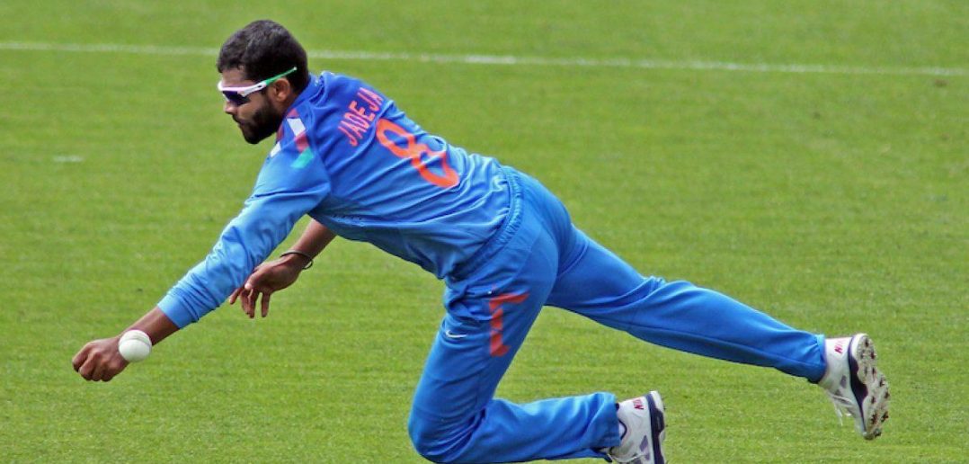 Some Super Tips To Get Better At Cricket Fielding - Playo