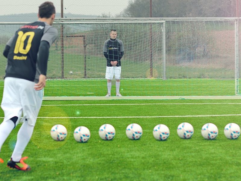 6 Types Of Football Forwards You Can See In The Sport - Playo