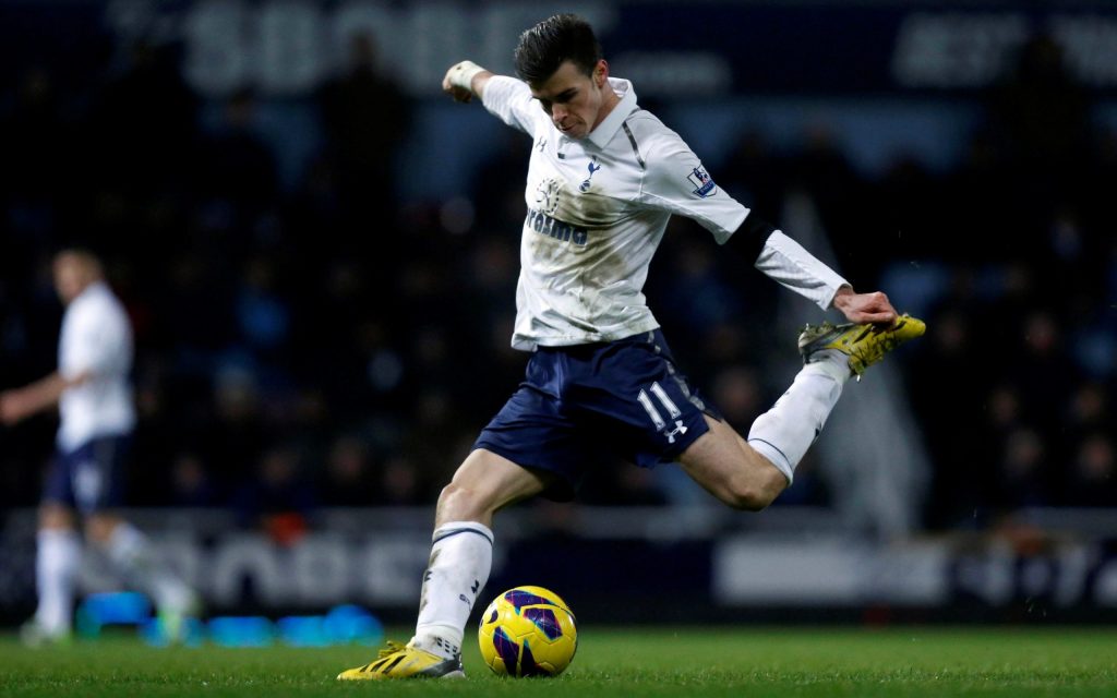 Football Vs Cricket: Which 11 A-Side Game Is More Interesting? - Playo