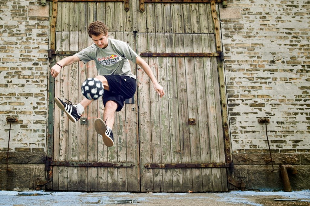 5 Basic Freestyle Football Skills That You Can Learn Easily | Playo