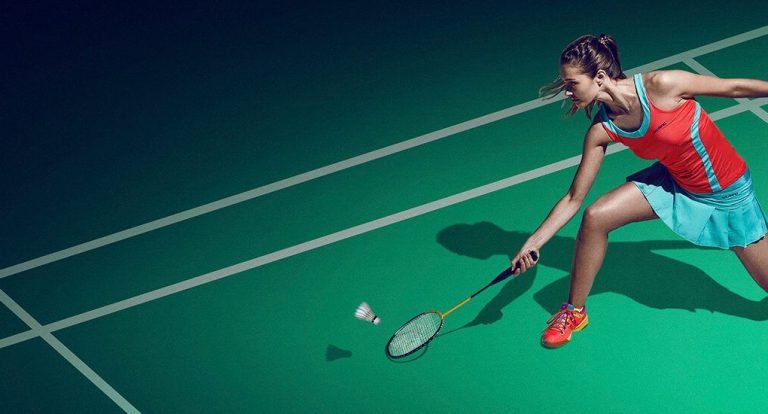 Detailed Guide To Help A Badminton Beginner | Playo