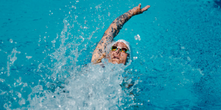 Learn backstroke: An easy guide into Swimming the right way. | Playo